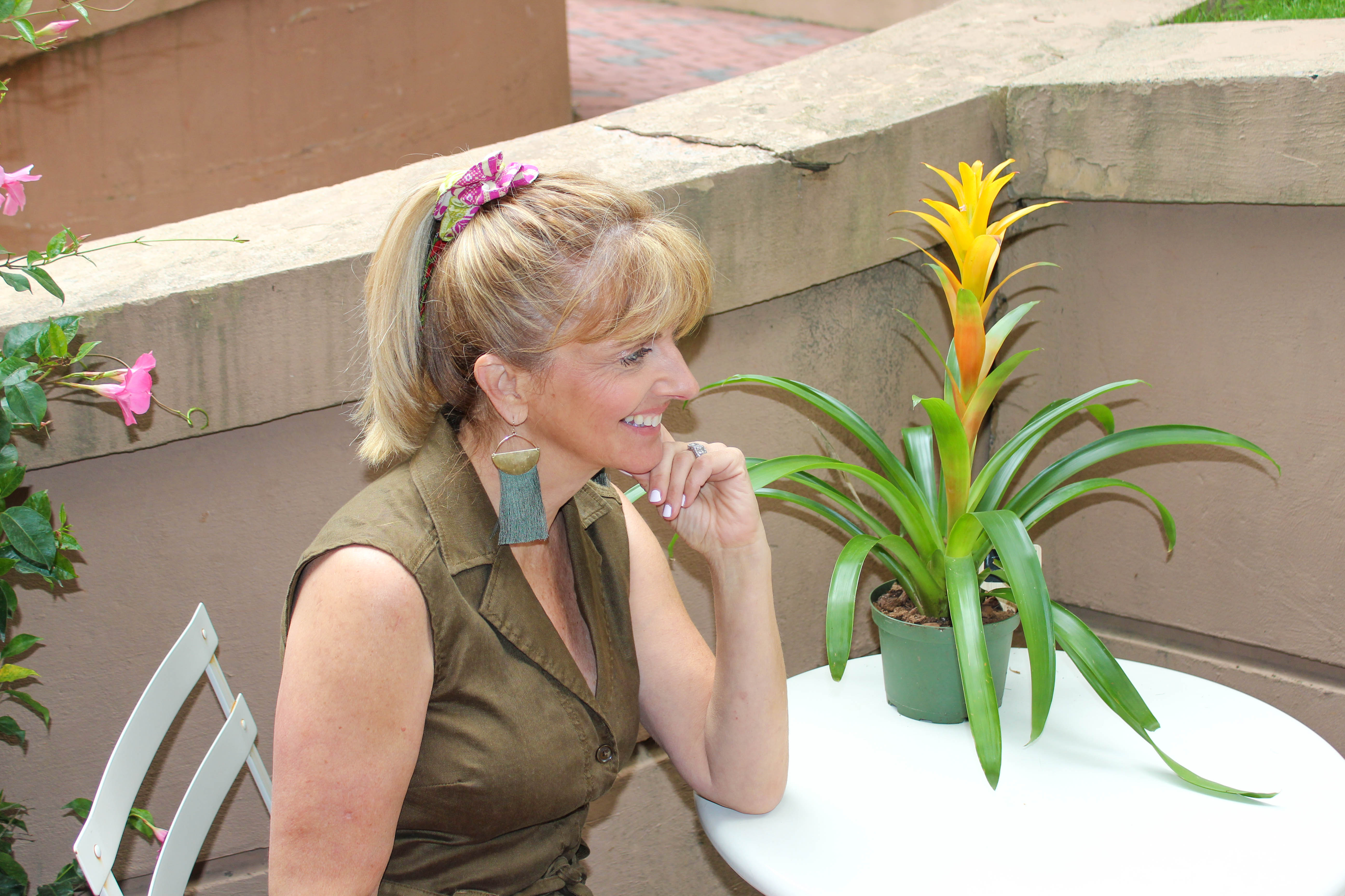 Lively Living Simply Done with Cindi Jacobs – Ash & Rose